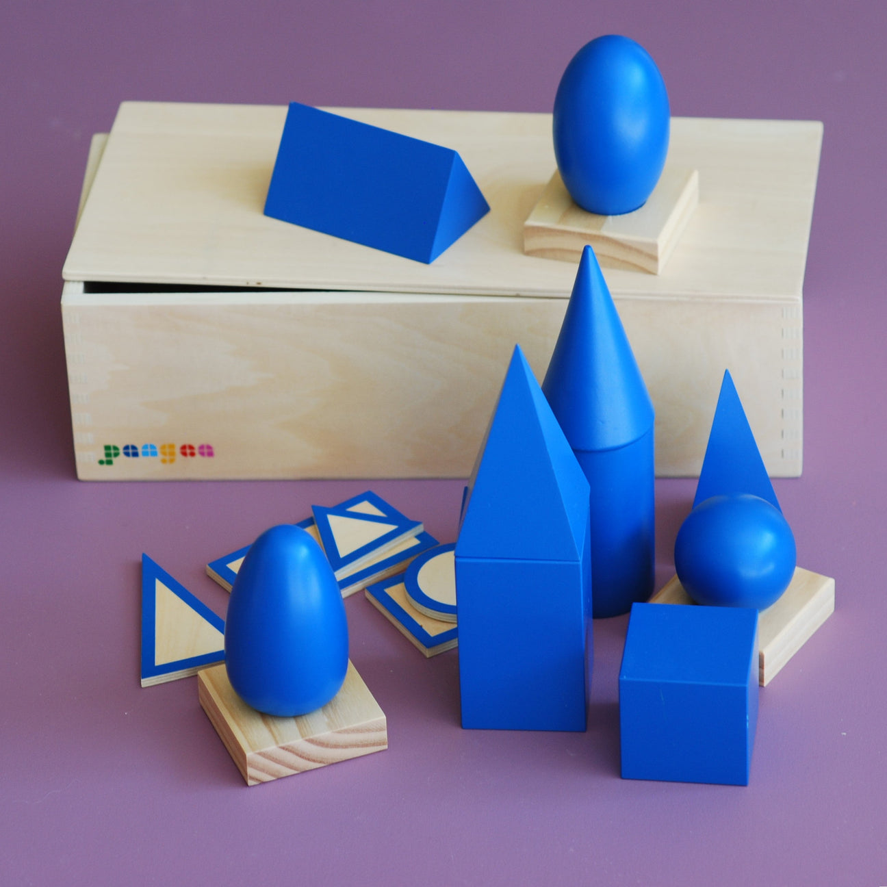 Montessori geometriske figurer | Geometric solids | Utforsk geometri ...